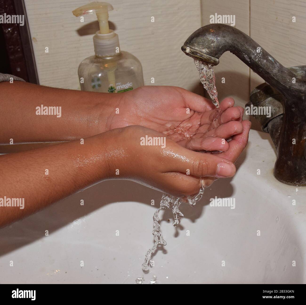 Indian wash basin hi-res stock photography and images - Alamy