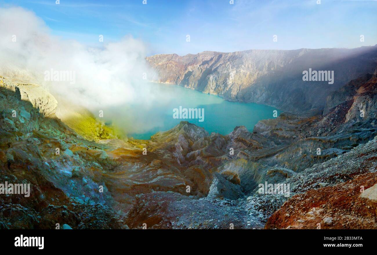 SMOKE OF SULFUR ON KAWAH IJEN VOLCANO IN JAVA ISLAND-INDONESIA Stock ...