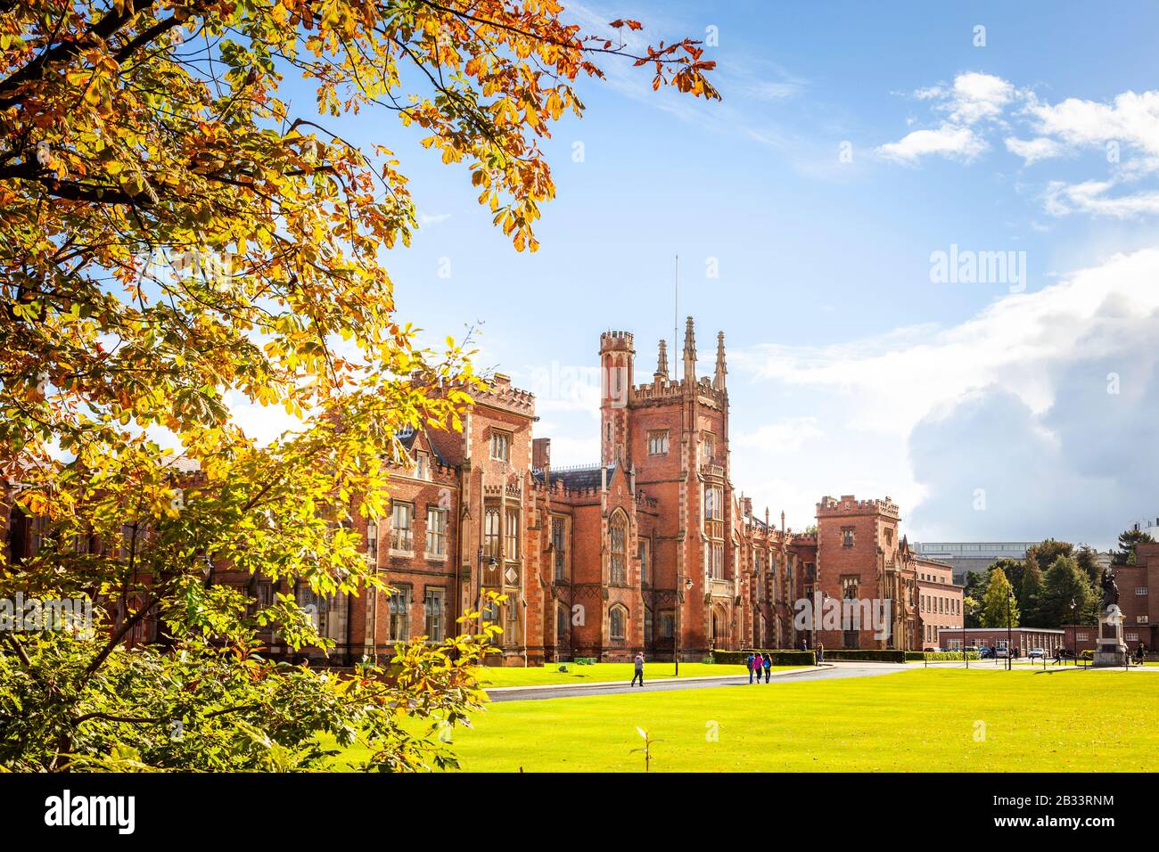 Queens university belfast students hi-res stock photography and images ...