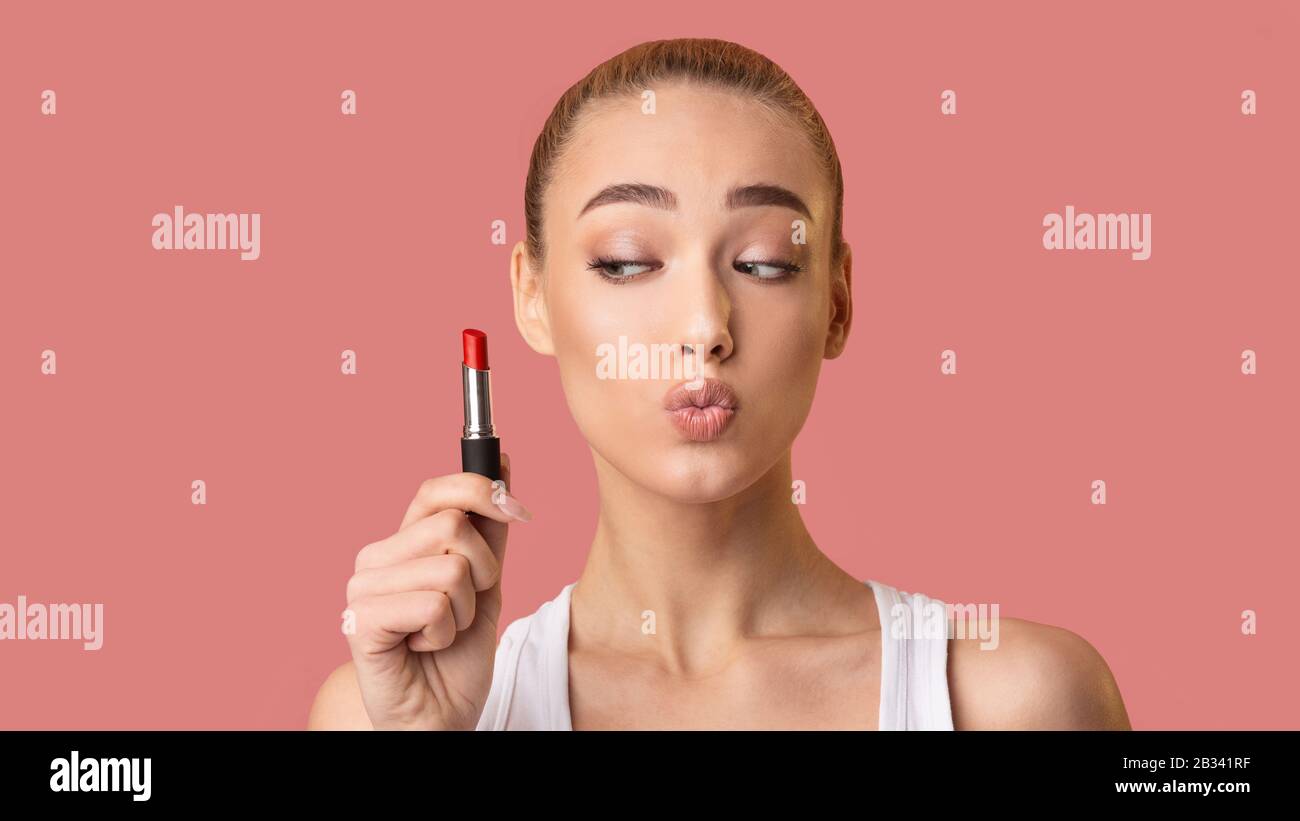 Pouting lips hi-res stock photography and images - Alamy