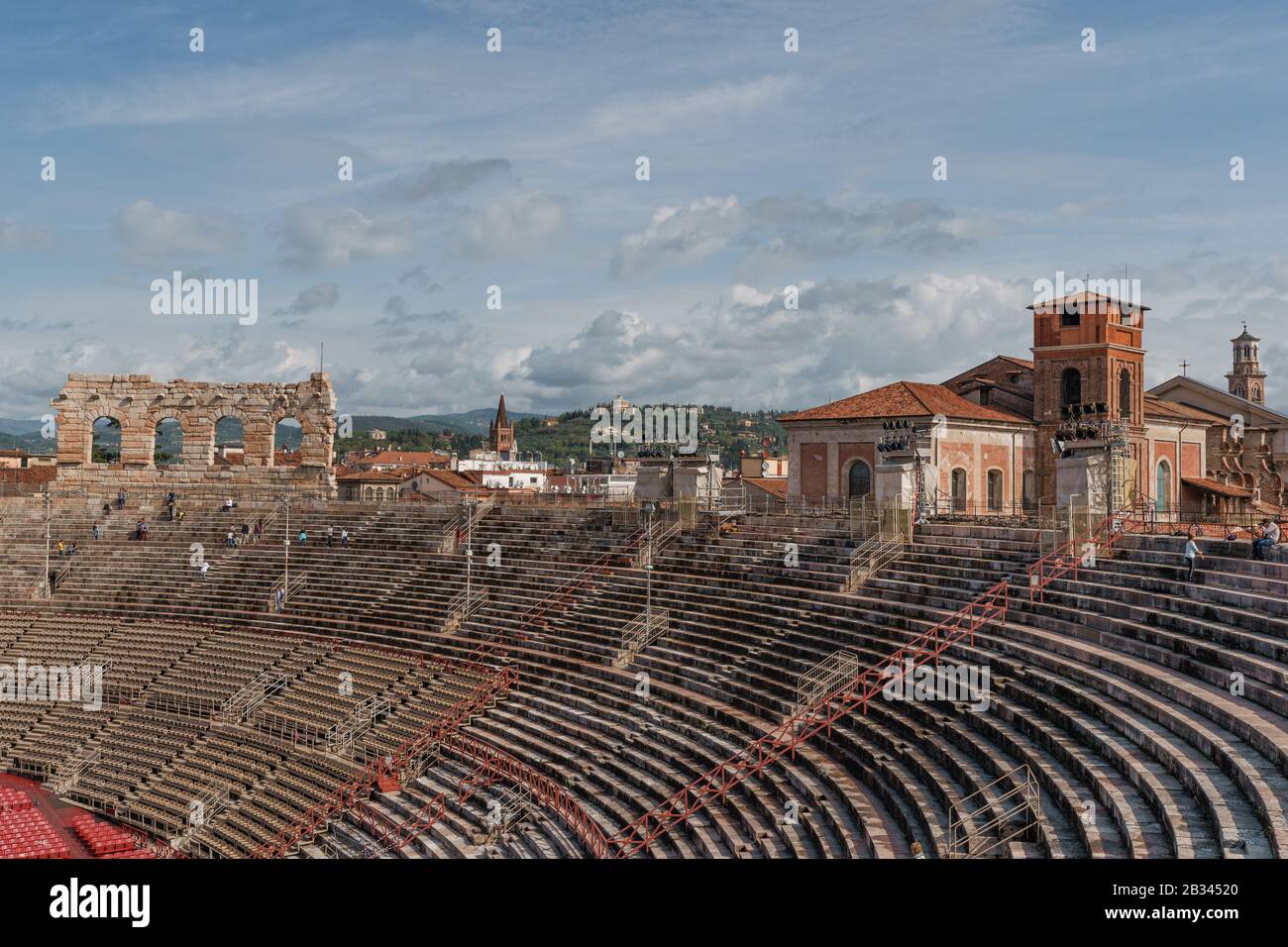 Inside the famous ancient roman arena in verona hi-res stock ...