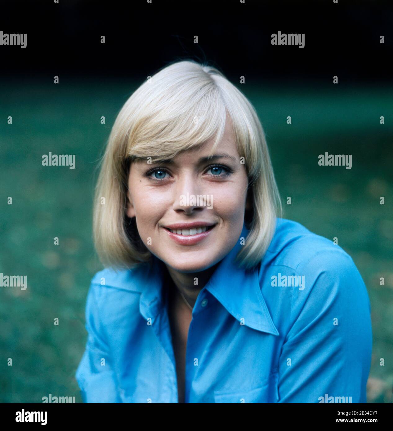 Fotoshooting der schwedischen Sängerin Siw Inger zum Cover für das Lied ...