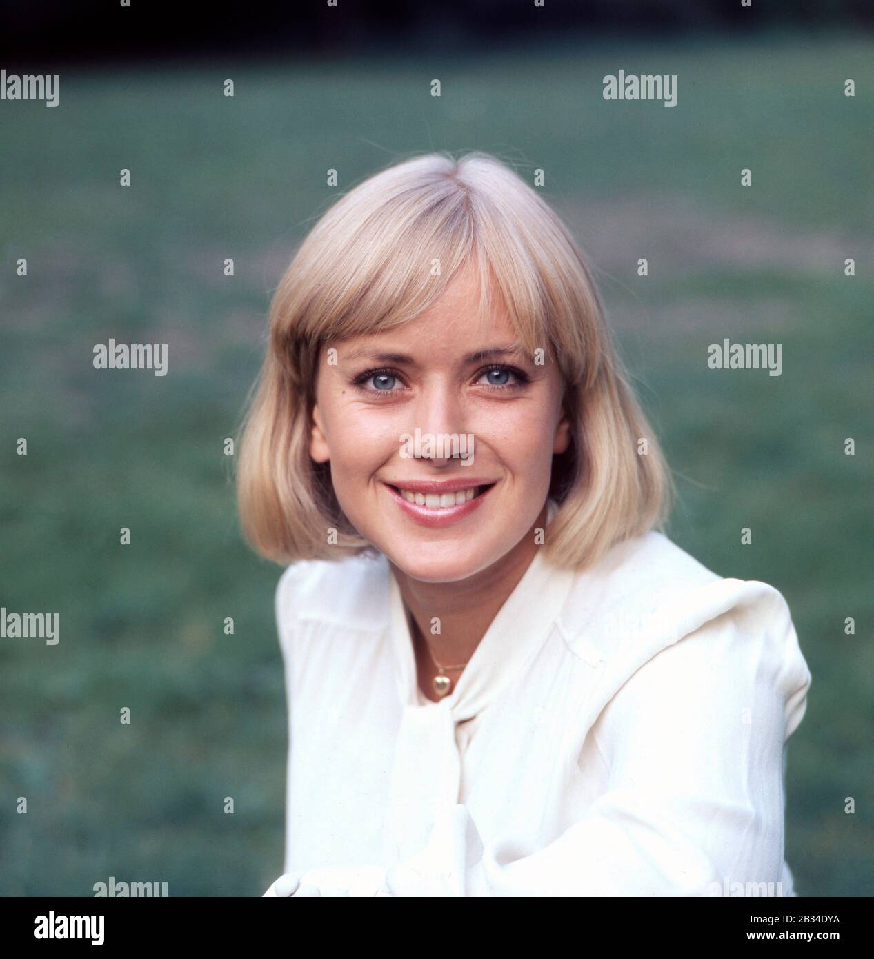 Fotoshooting der schwedischen Sängerin Siw Inger zum Cover für das Lied ...