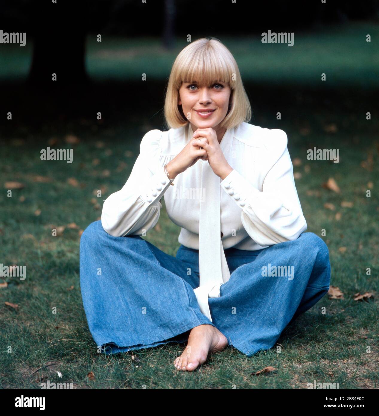 Fotoshooting der schwedischen Sängerin Siw Inger zum Cover für das Lied ...