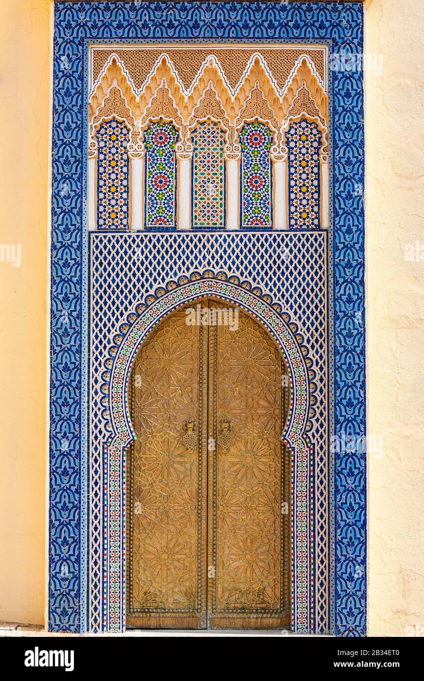 The main gates of the Royal Palace, Fes, Morocco Stock Photo - Alamy