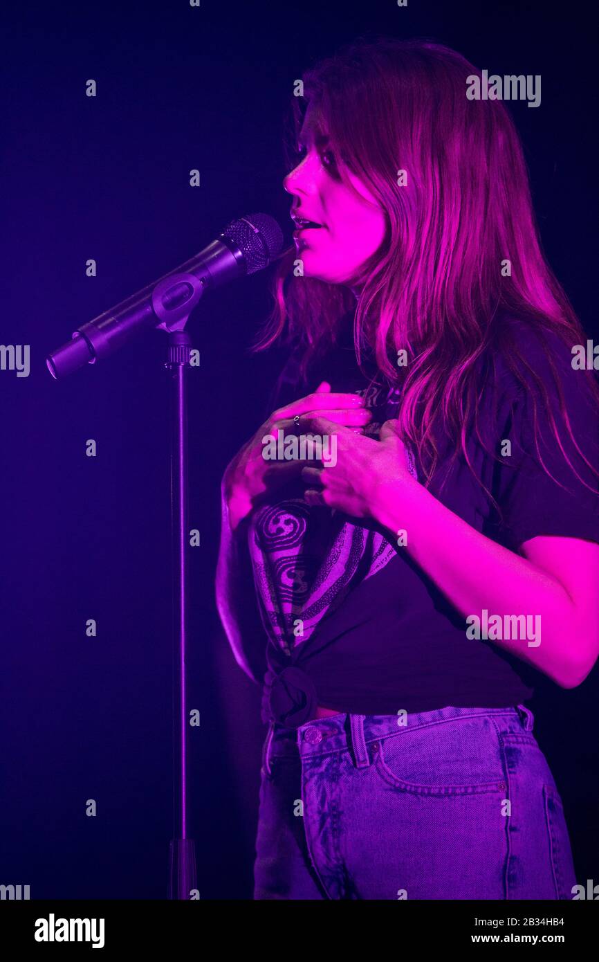 Donna missal hi-res stock photography and images - Alamy