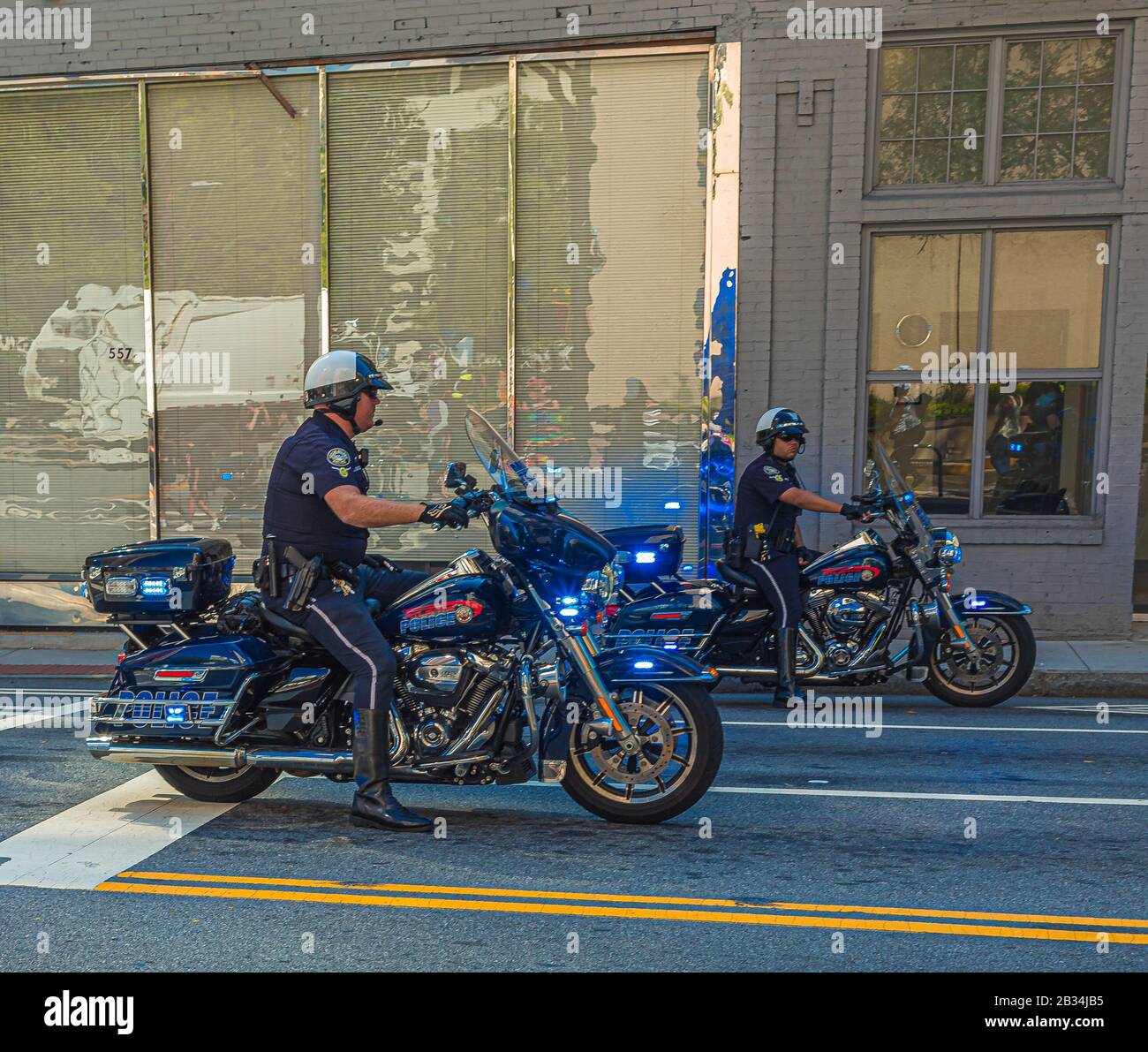 Motorcycle officers hi-res stock photography and images - Alamy