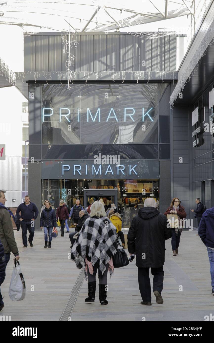 Irish fast fashion chain hi-res stock photography and images - Alamy