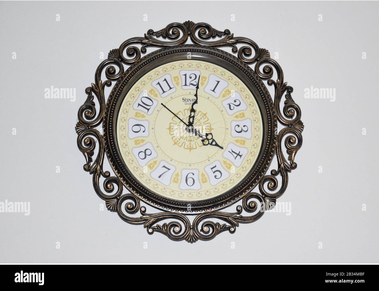 24 Hour Clock Face High Resolution Stock Photography and Images - Alamy