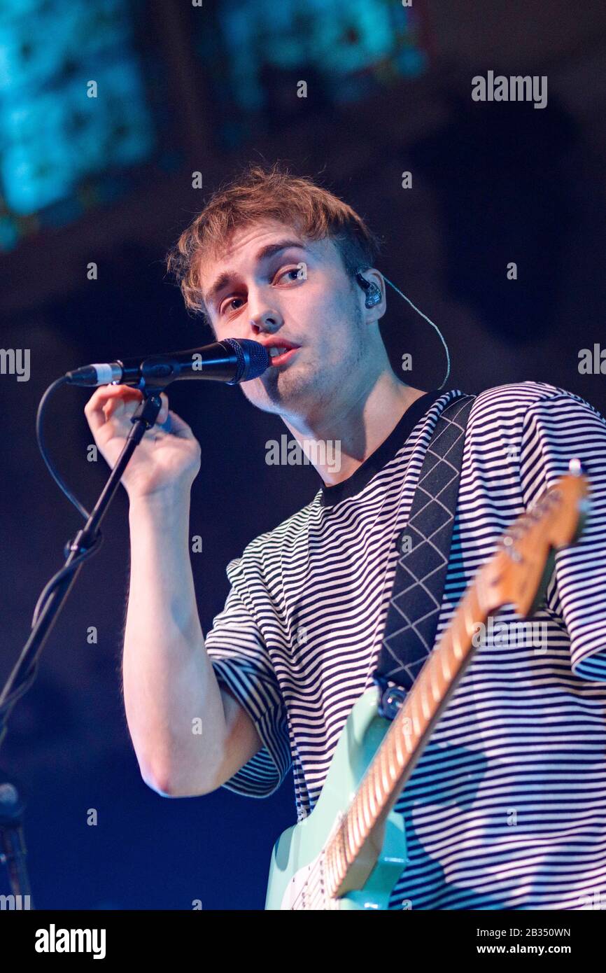 Sam fender musician hi-res stock photography and images - Alamy
