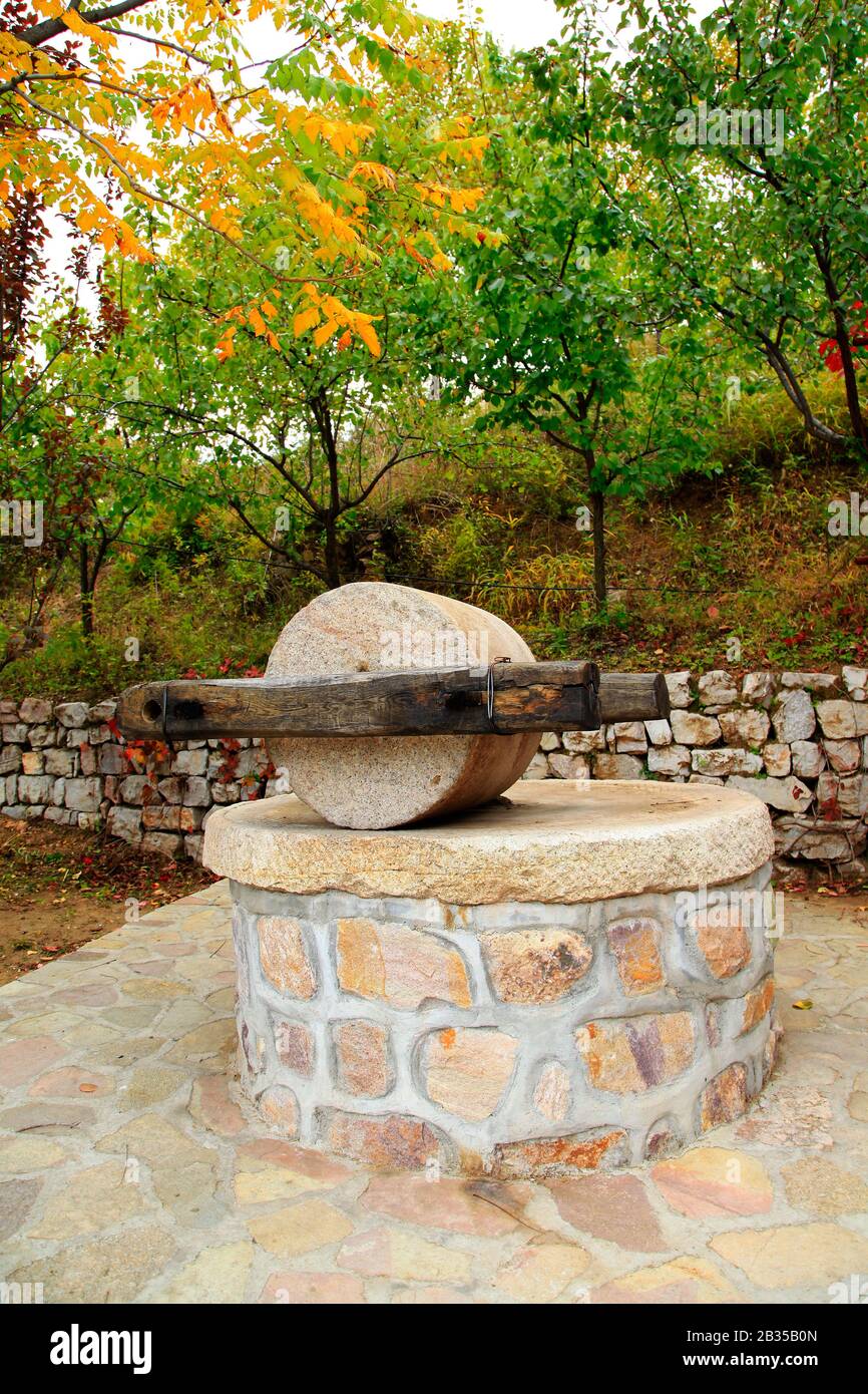 Stone Implements High Resolution Stock Photography and Images - Alamy