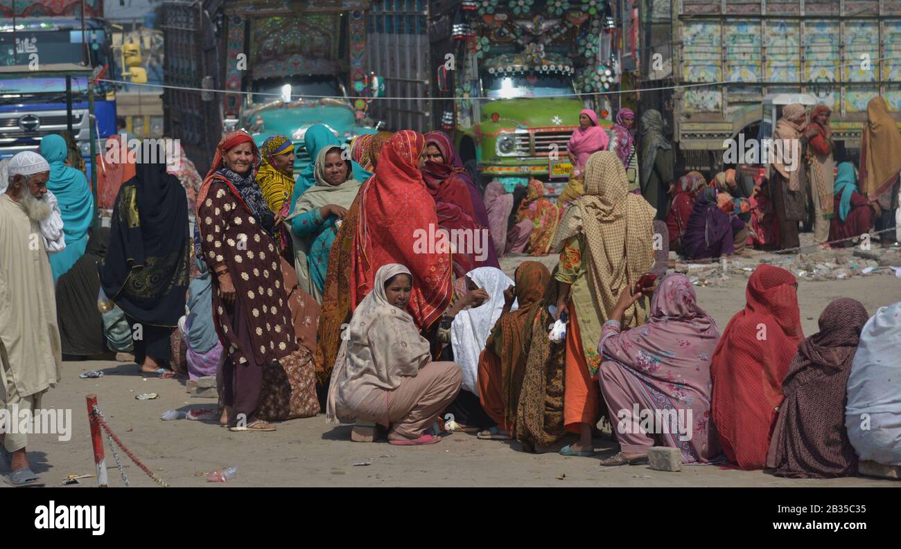 Shahdra area imamia colony hi-res stock photography and images - Alamy
