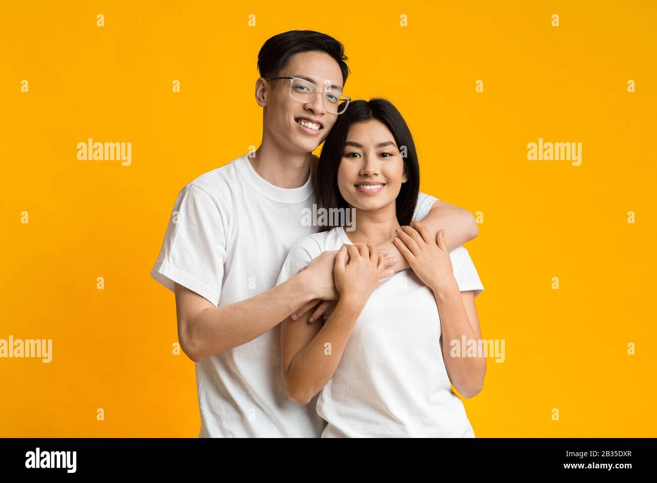 Portrait two pretty woman hugging hi-res stock photography and images ...