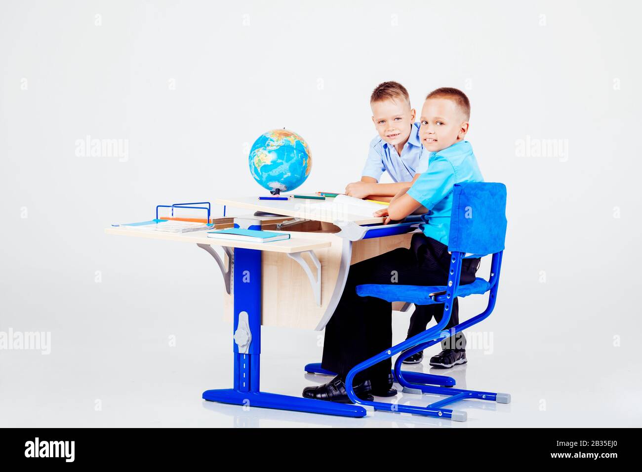 Grade 8 classroom hi-res stock photography and images - Alamy