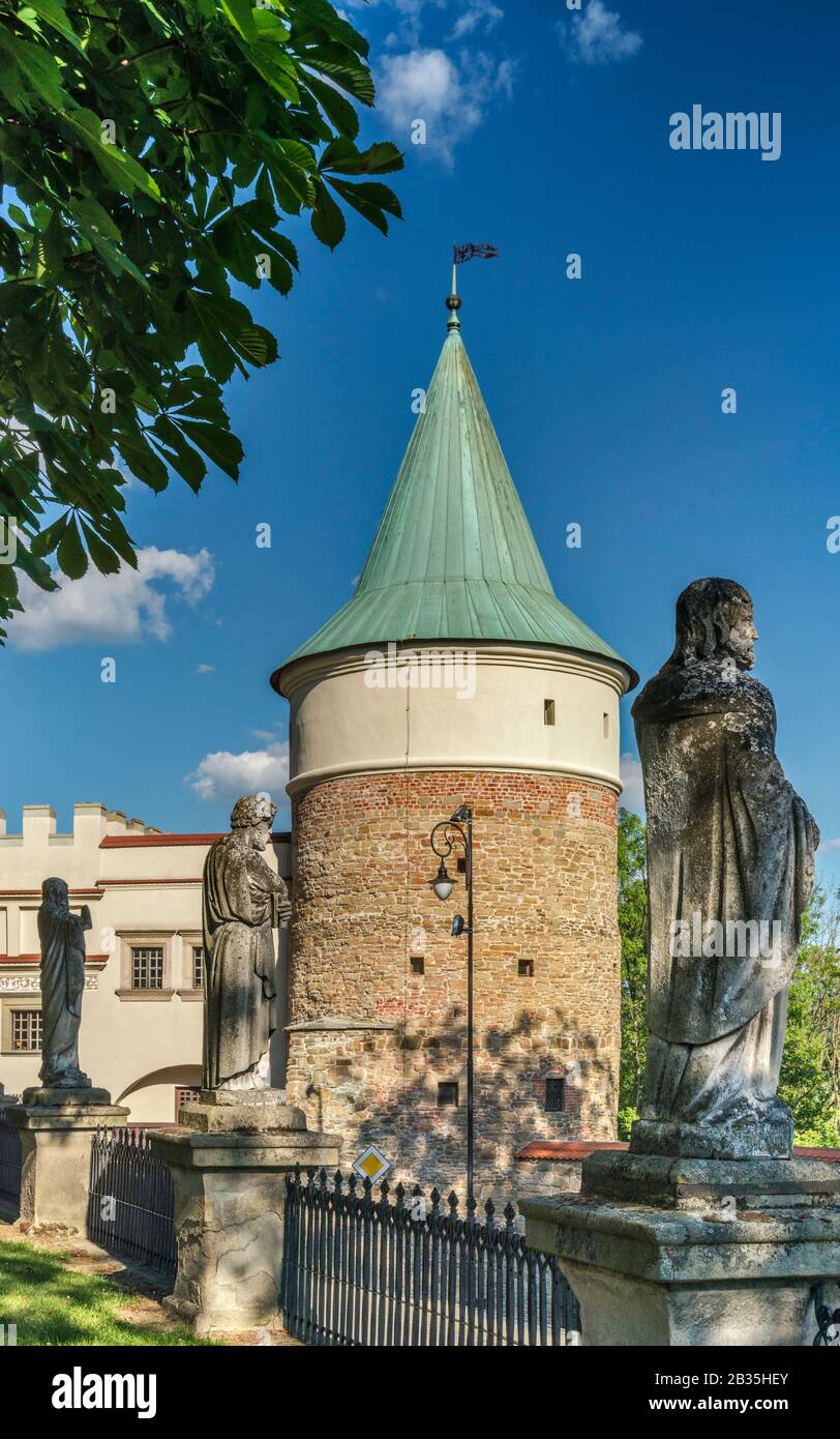 Apostles statues, Museum of Biecz Lands at House with a Tower (Dom z ...