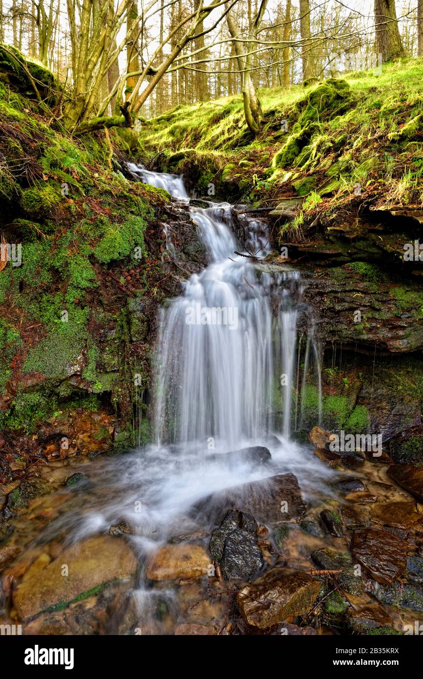 Ladybower Reservoir, waterfall, upper derwent valley,peak district ...