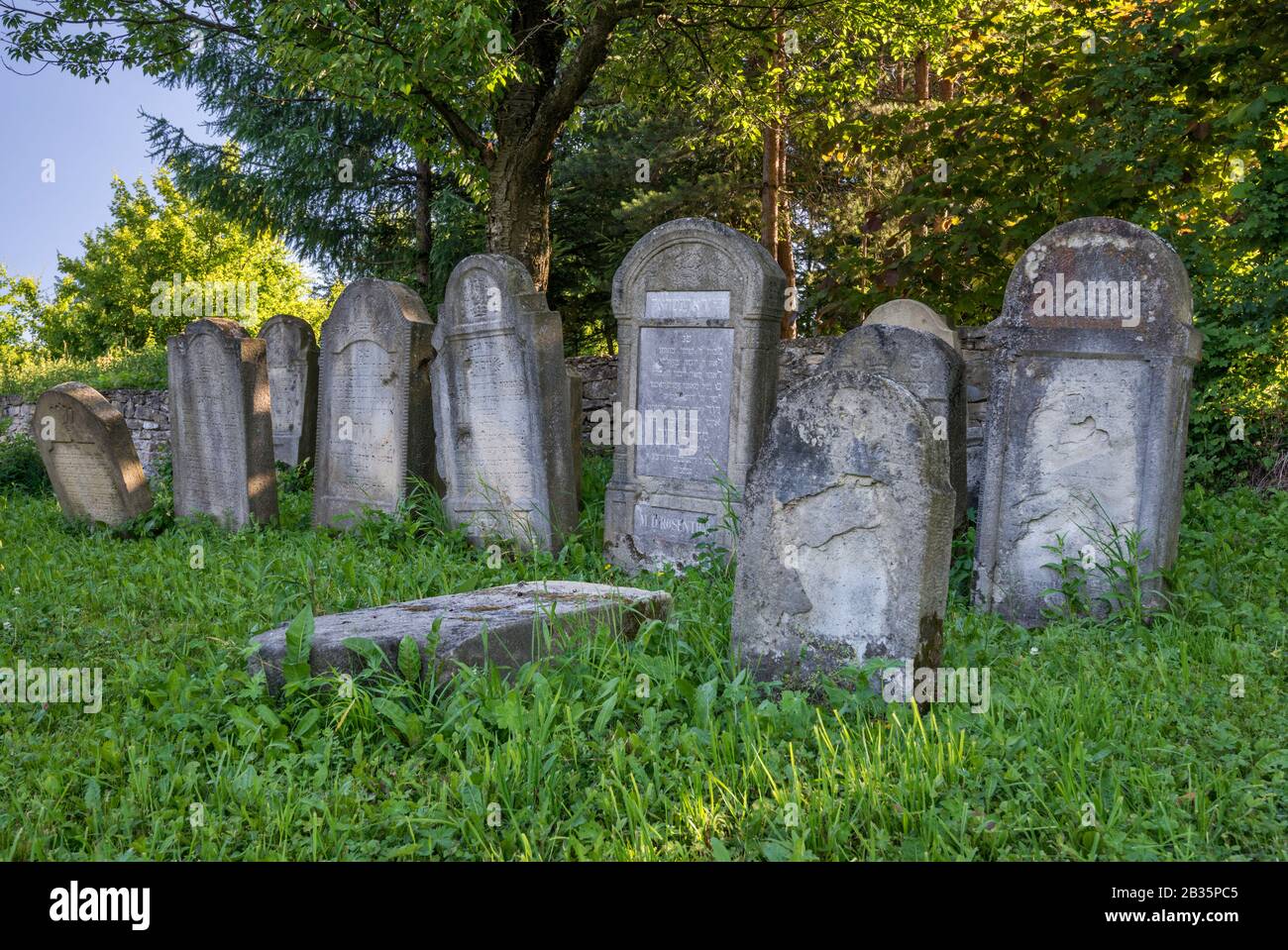 New Jewish Cemetery in Dukla, Malopolska, Poland Stock Photo - Alamy