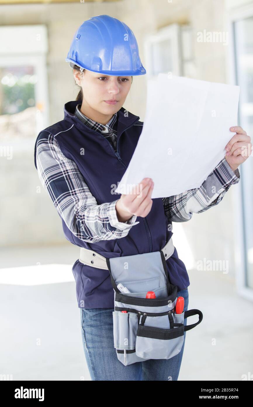 woman construction worker builder structural engineer Stock Photo - Alamy