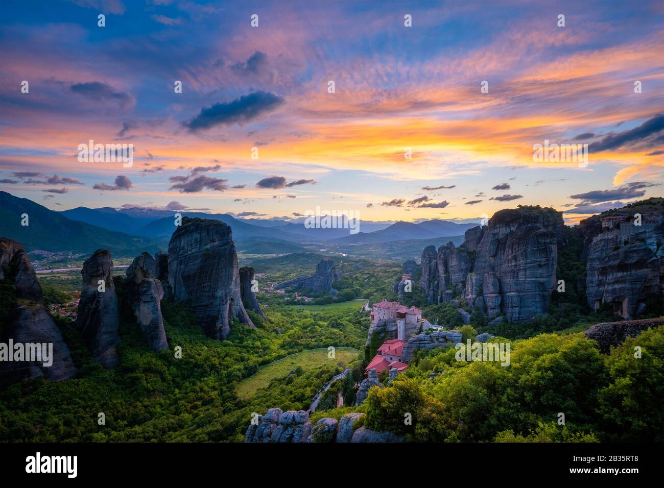 Sunset sky and monasteries of Meteora Stock Photo - Alamy