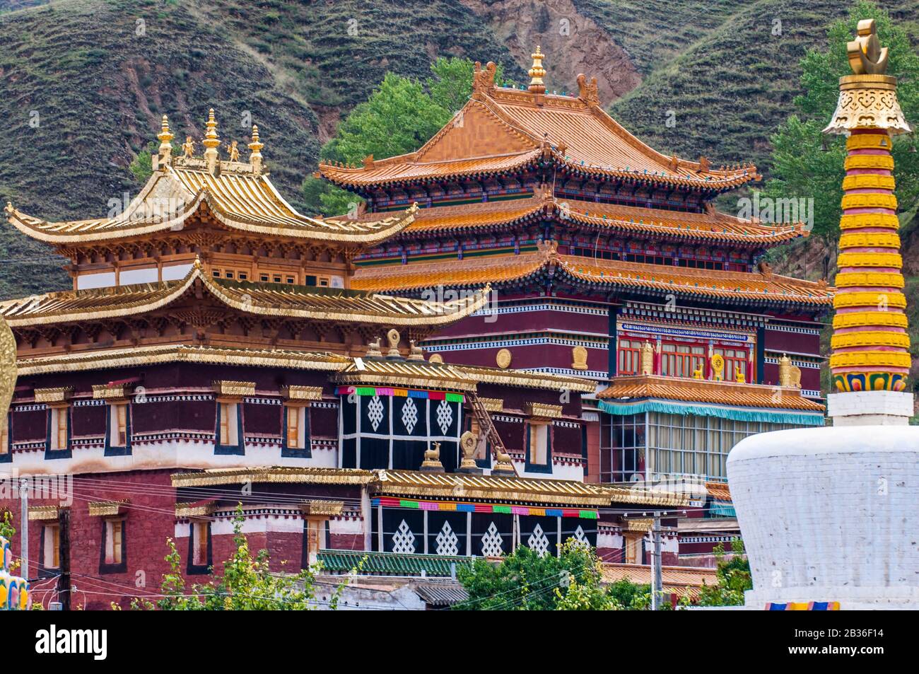 Longwu monastery hi-res stock photography and images - Alamy