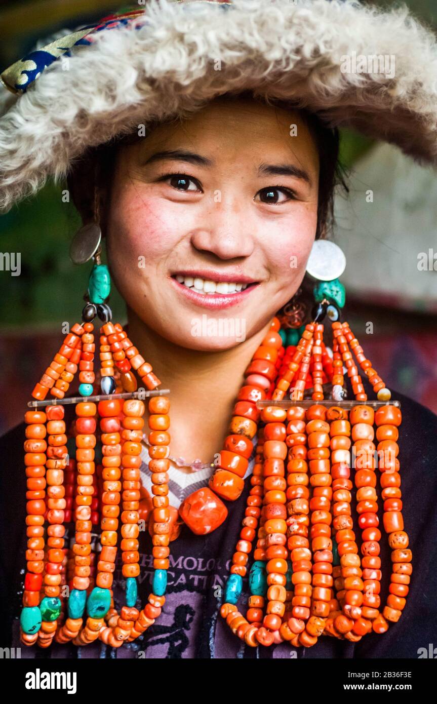 China, Qinghai, Tibet, Amdo, Darlak, Dari Stock Photo - Alamy