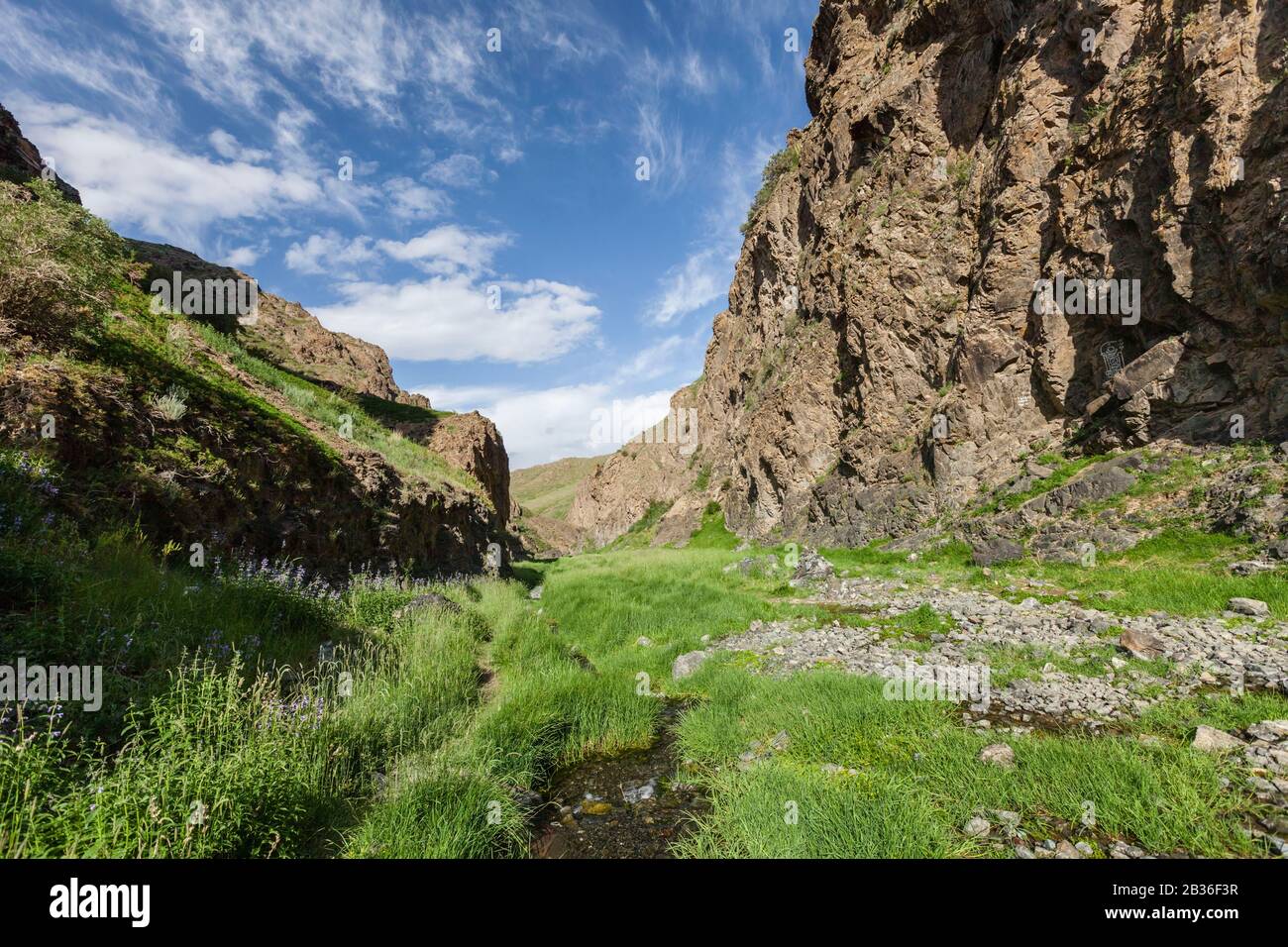 Mongolia, Omnogovi province, Yolyn Am Gorges rocky landscape Stock ...