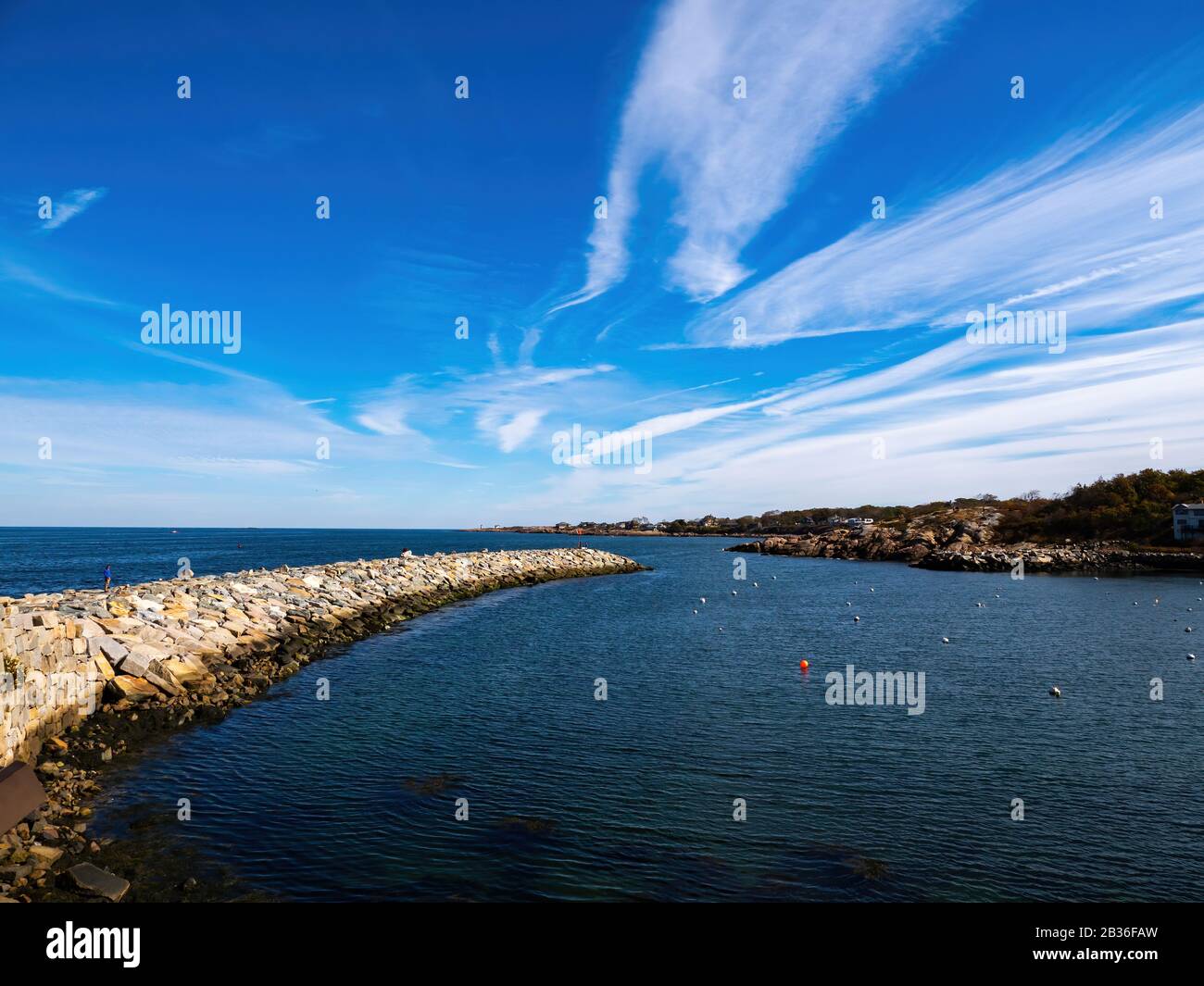 Rocky barrier hi-res stock photography and images - Alamy