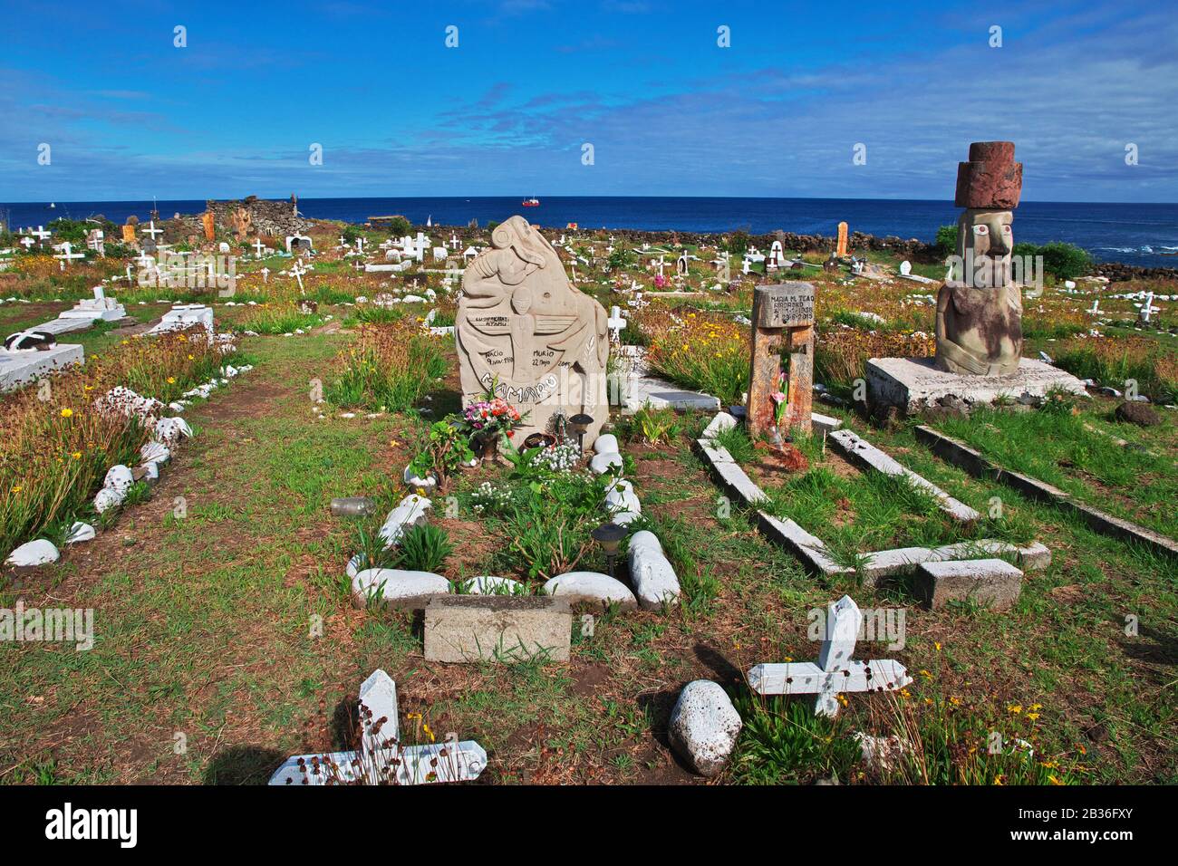 Rapa nui cemetery hi-res stock photography and images - Alamy