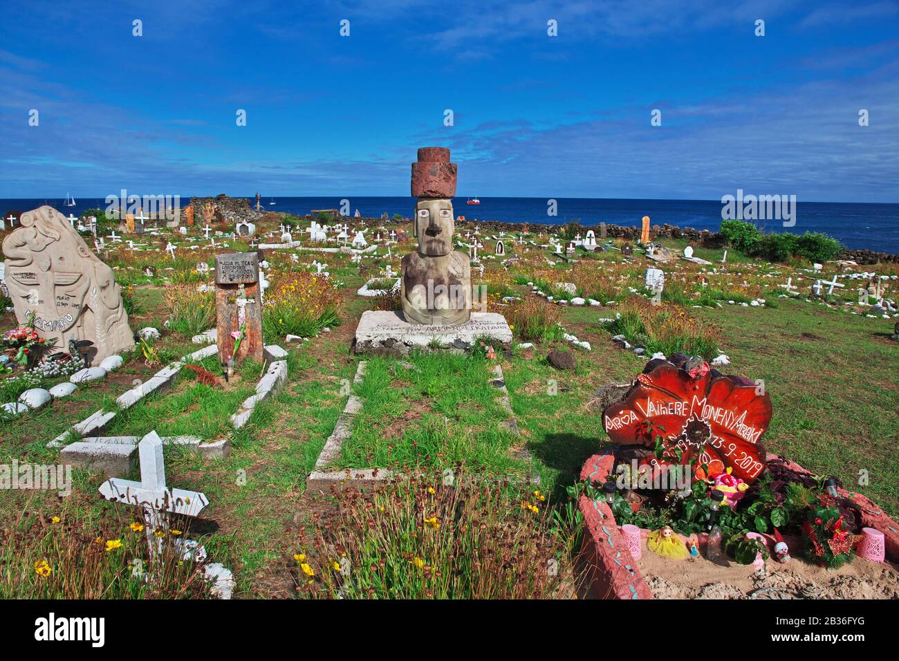 Rapa nui cemetery hi-res stock photography and images - Alamy