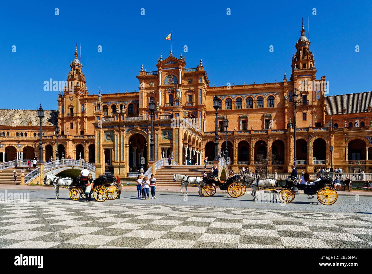 Spain, Andalusia, Seville, Parque de Maria Luisa, Plaza de Espana ...
