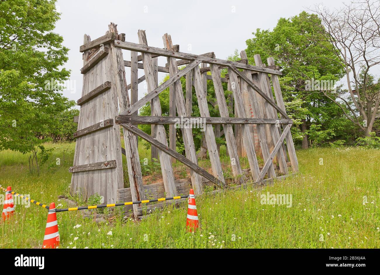 Framework used for reconstruction of clay wall (tsuijibei) of Shiwa ...