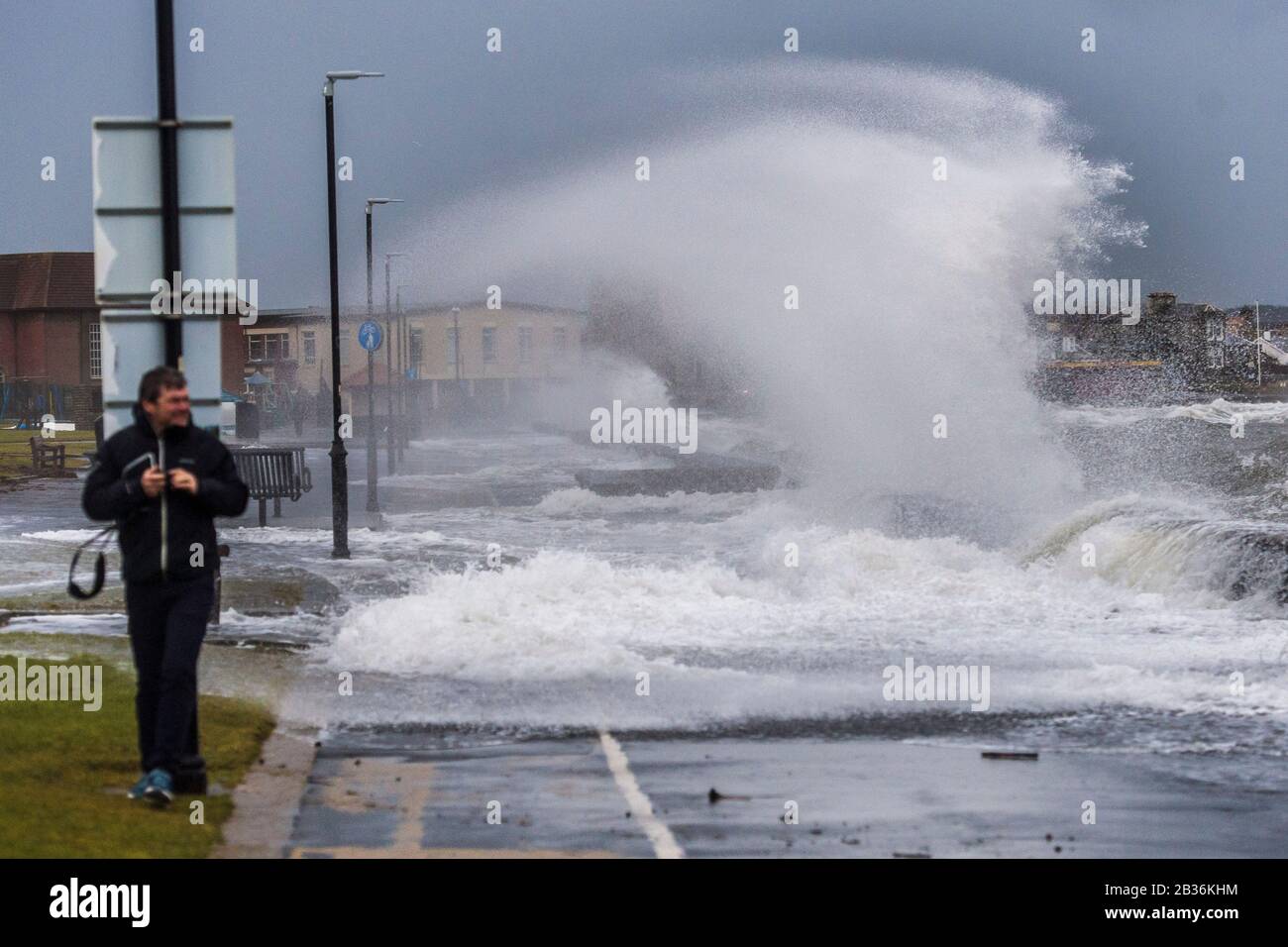 Troon promenade hi-res stock photography and images - Alamy