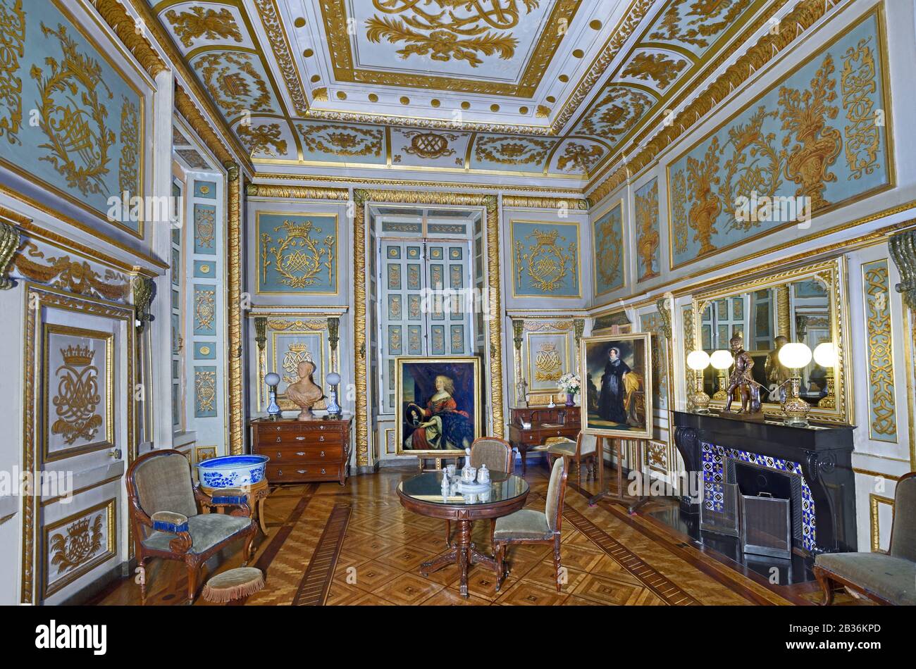 Salon dore hi-res stock photography and images - Alamy