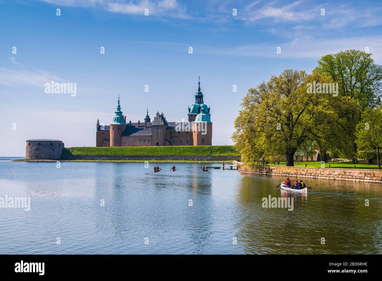 Sweden, Southeast Sweden, Kalmar, Kalmar Slott castle, with canoeists ...