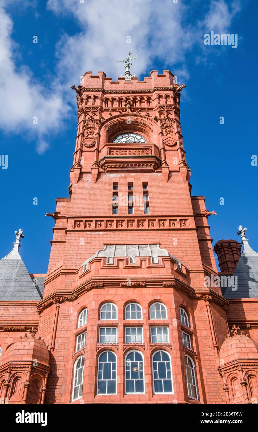 Glazed terracotta blocks hi-res stock photography and images - Alamy