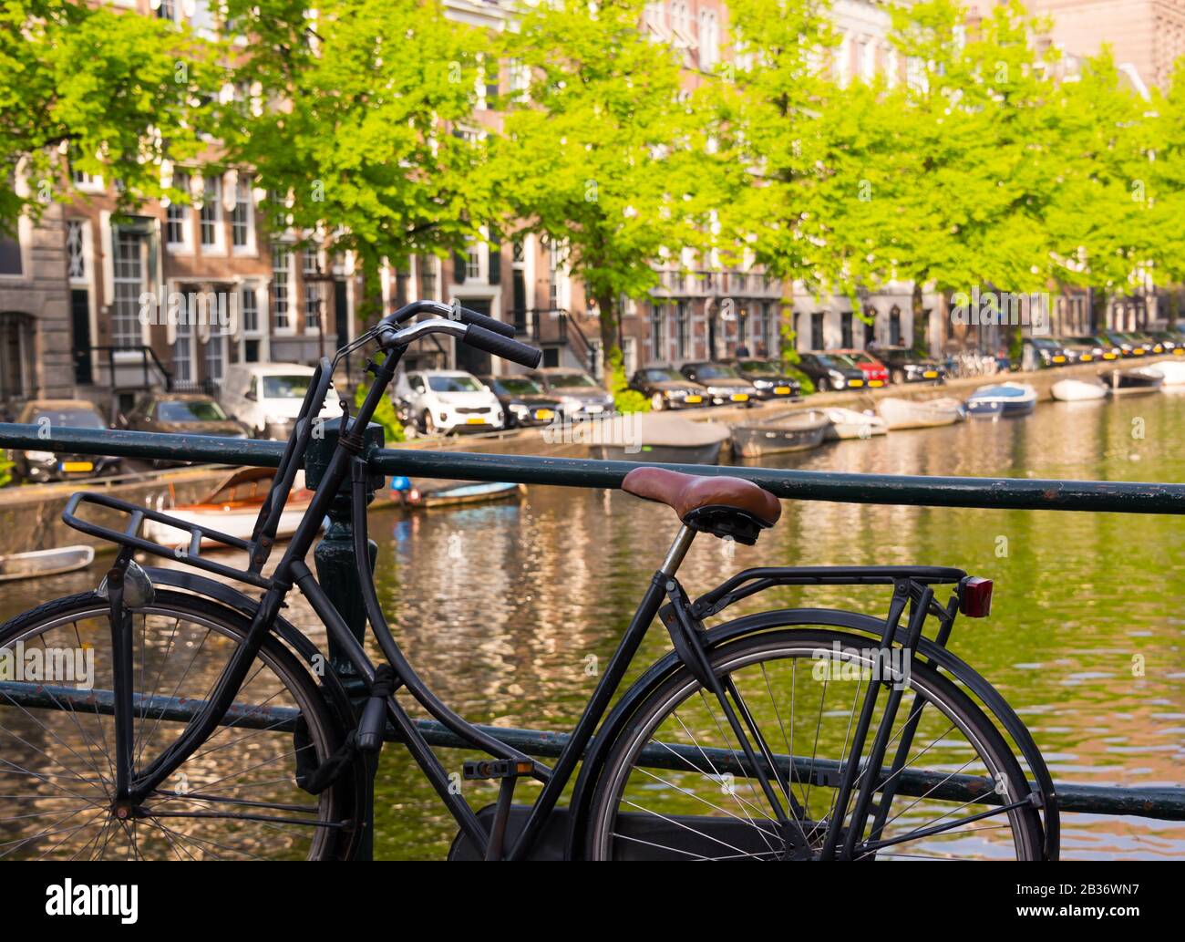 City bycicles hi-res stock photography and images - Alamy