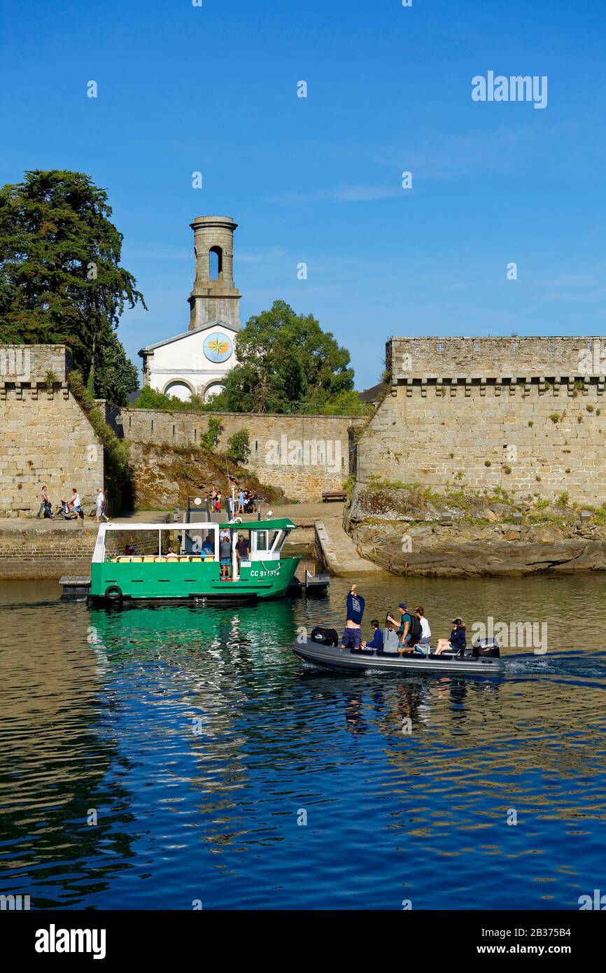 France, Finistere, Concarneau, ferry linking the Ville Close (medieval ...