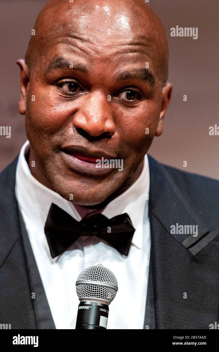 Evander holifield hi-res stock photography and images - Alamy