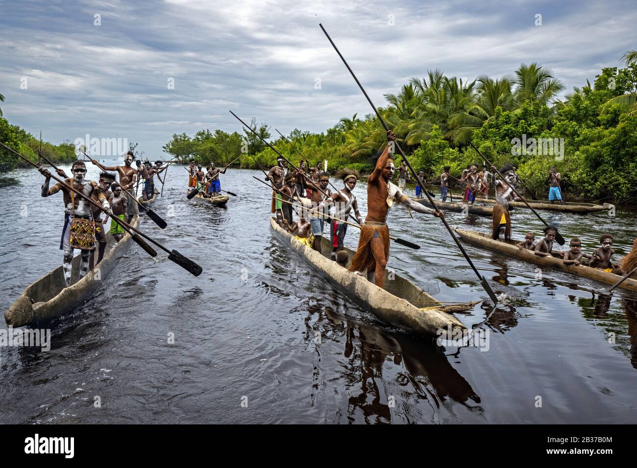 Asmat hi-res stock photography and images - Alamy