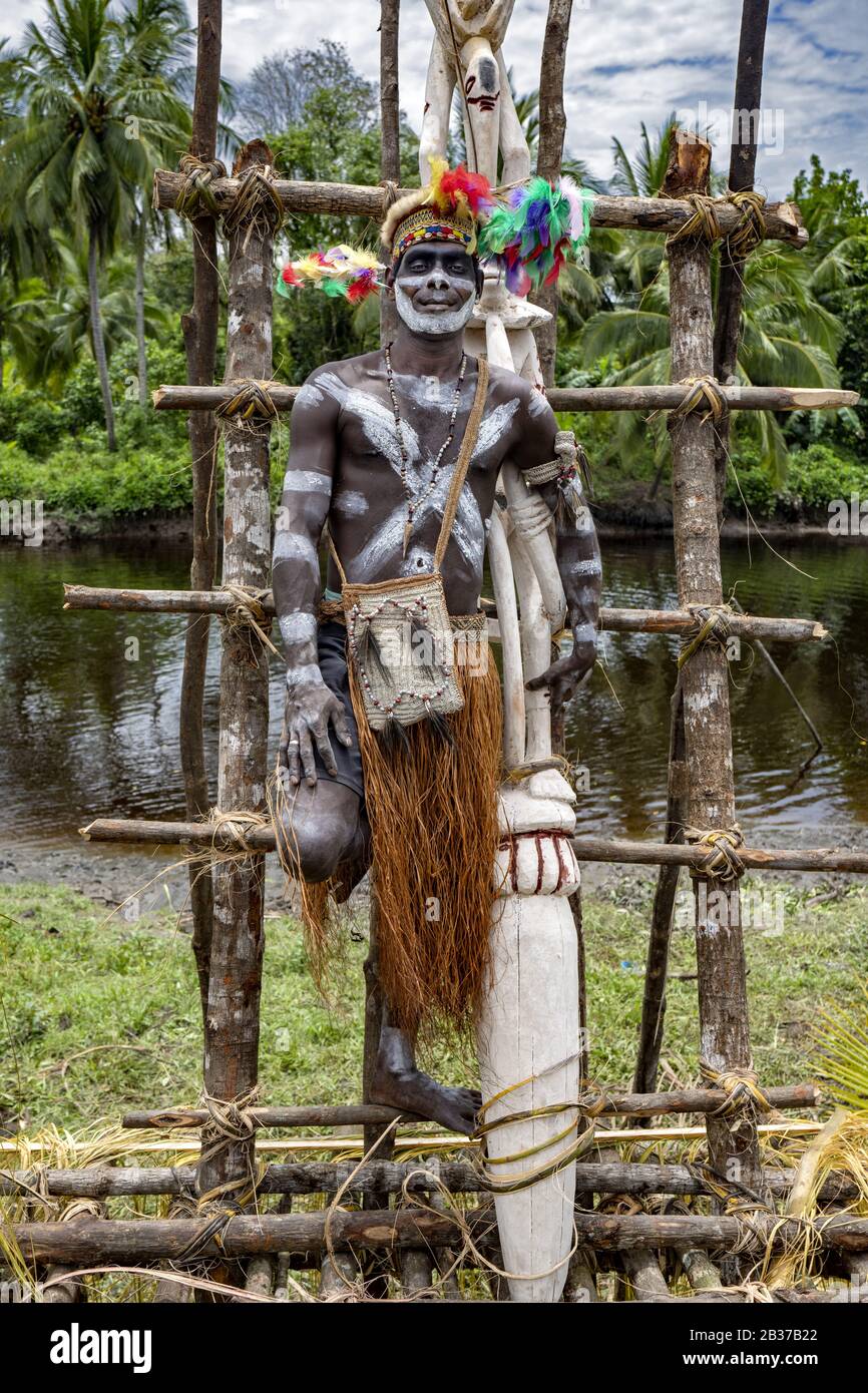 Indonesia, Papua, Asmat district, Per village, pole ceremony Stock ...