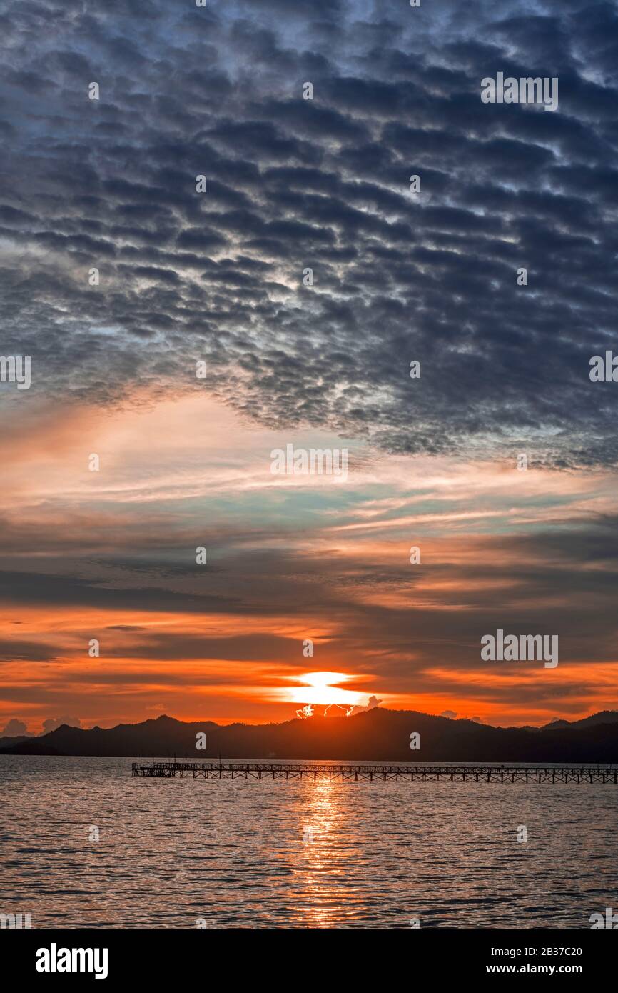 Waisai hi-res stock photography and images - Alamy