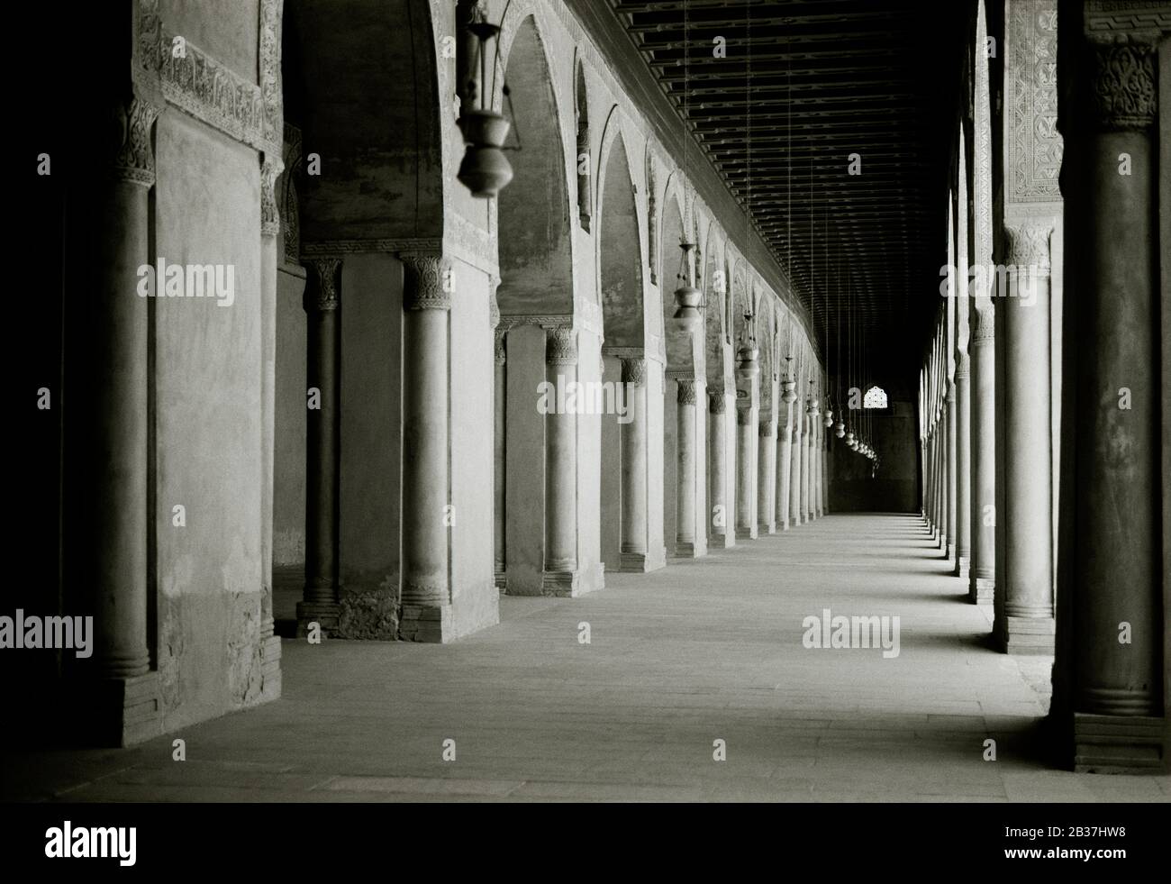 Arcades of mosque hi-res stock photography and images - Alamy