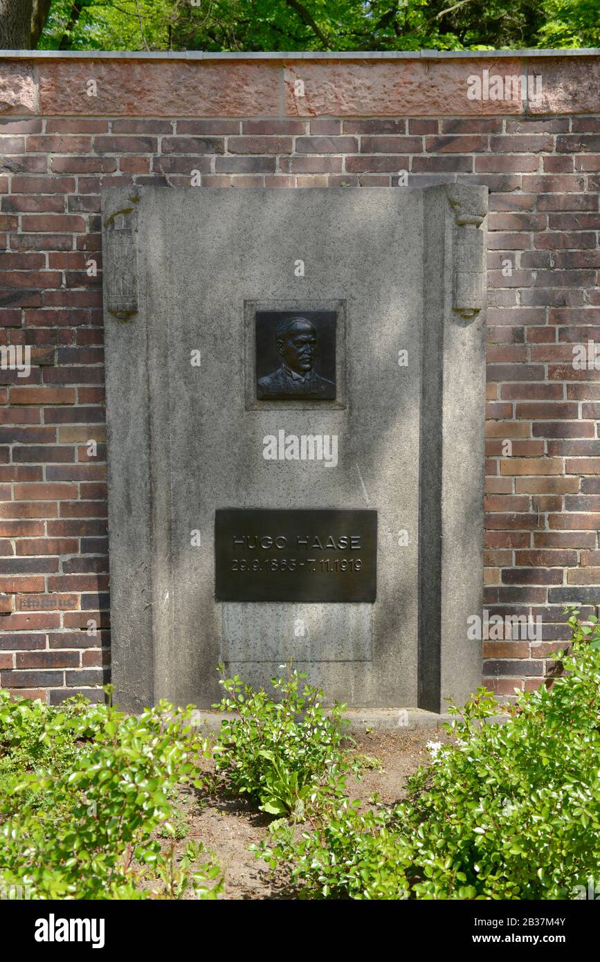 Grab, Hugo Haase, Gedenkstaette der Sozialisten, Zentralfriedhof ...