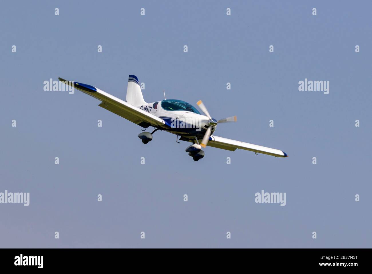 Airborne cruiser hi-res stock photography and images - Alamy
