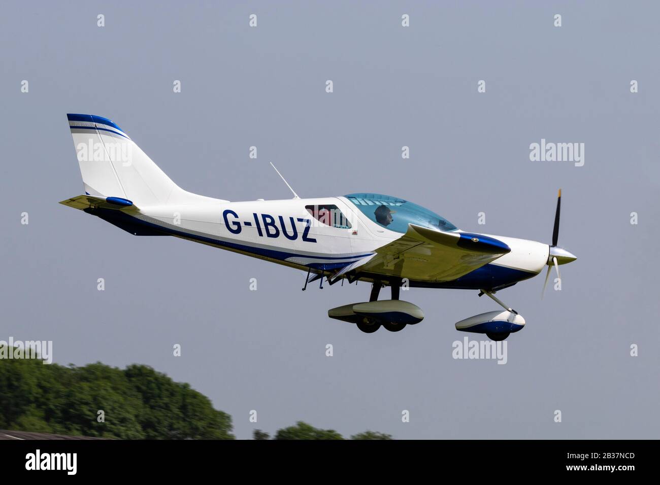 Airborne cruiser hi-res stock photography and images - Alamy