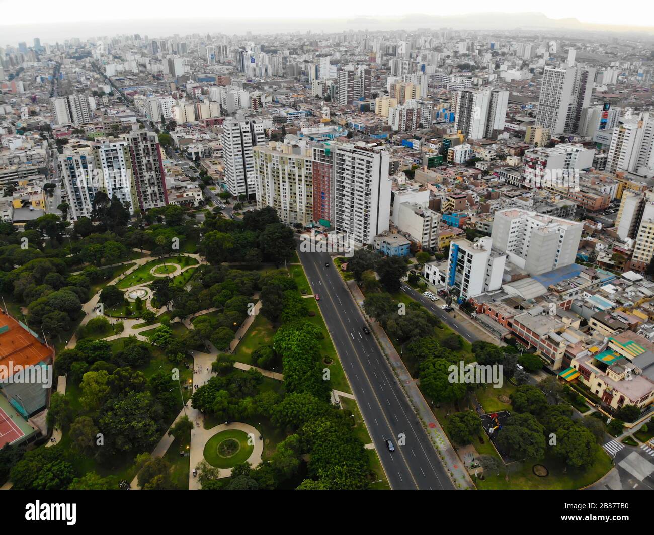 Lima scooter hi-res stock photography and images - Alamy