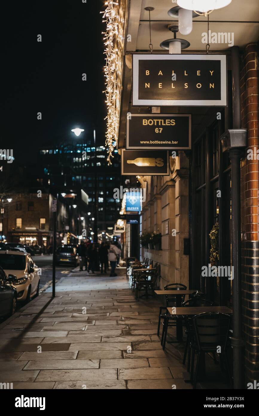 London commercial street victorian and modern architecture hi-res stock ...
