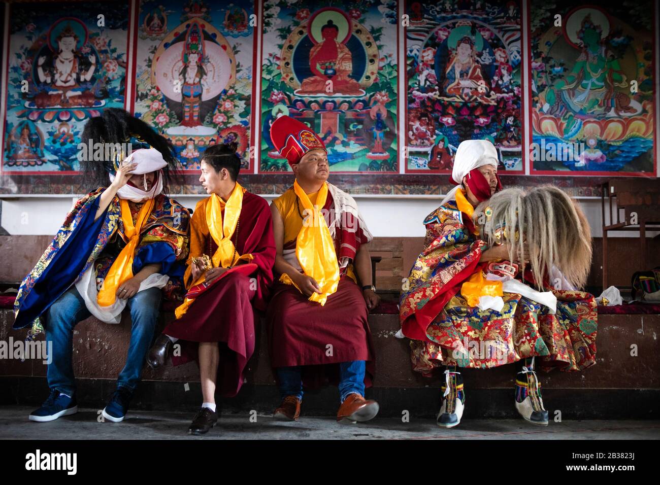 Prayer before performance hi-res stock photography and images - Alamy