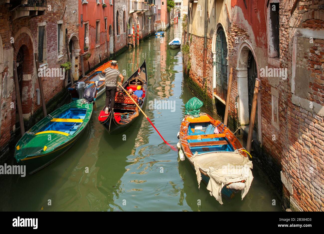 Gondoliere gondola hi-res stock photography and images - Alamy