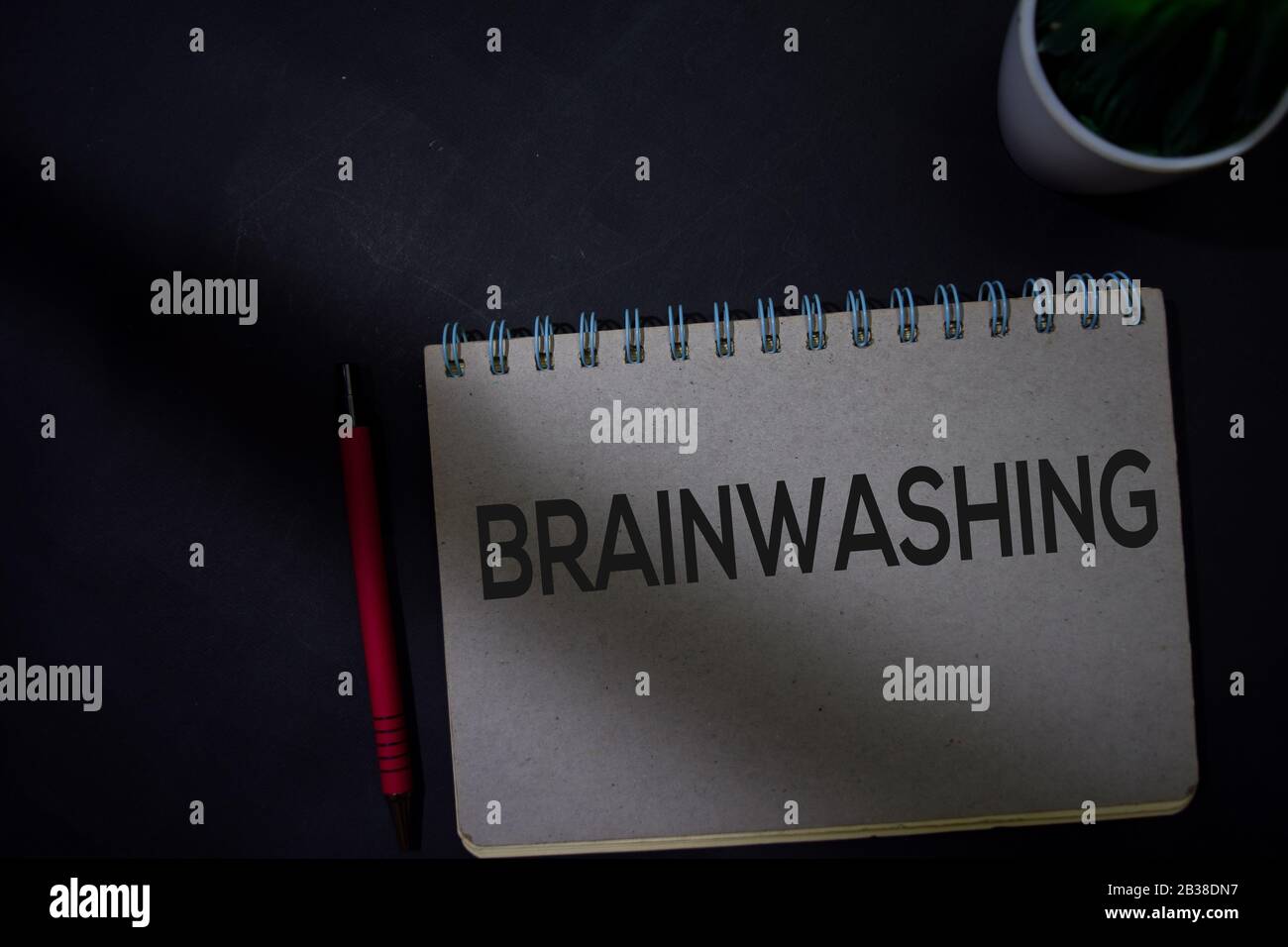 Human brain with sticky notes hi-res stock photography and images - Alamy